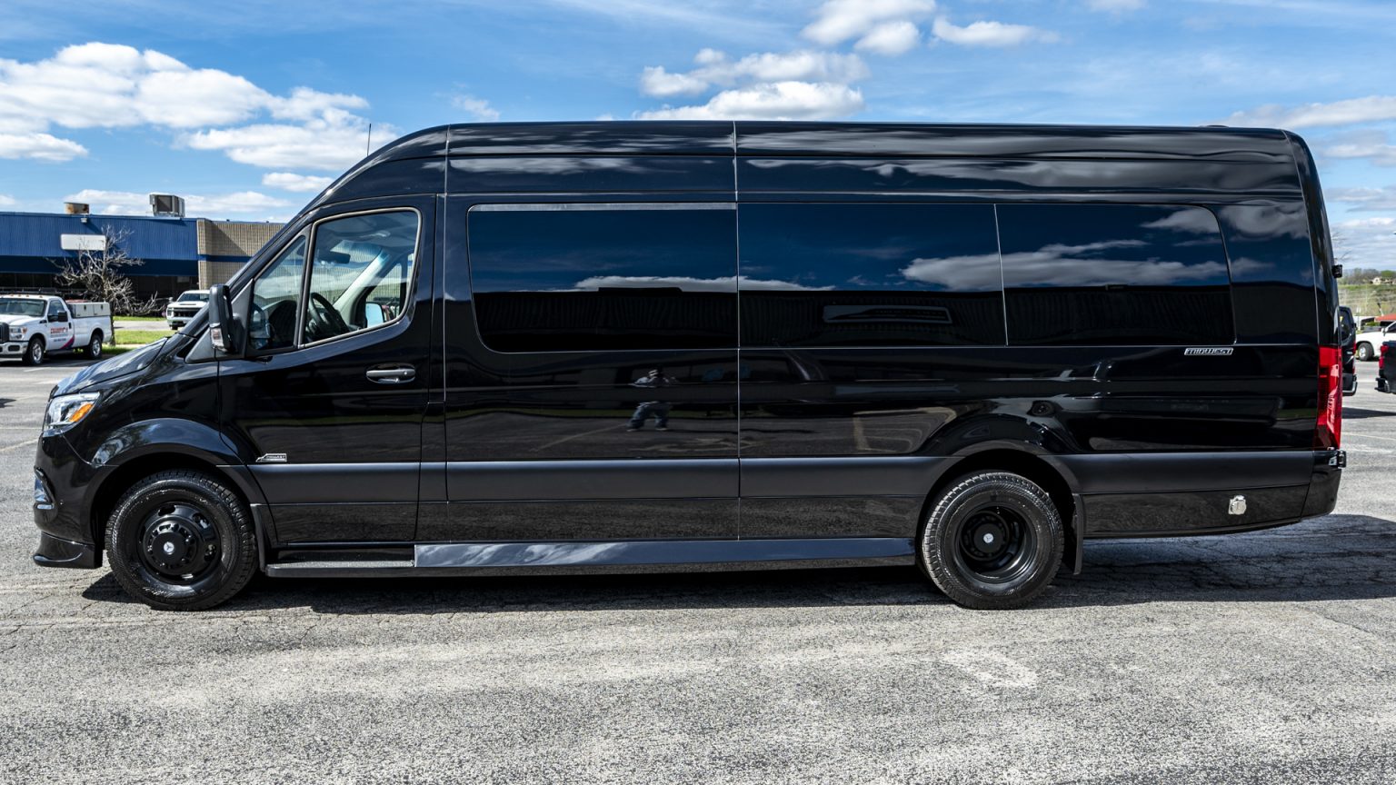 2025 Mercedes Benz Pro Series 170EXT Air Ride INV#13729 - MD Trans Sprinter